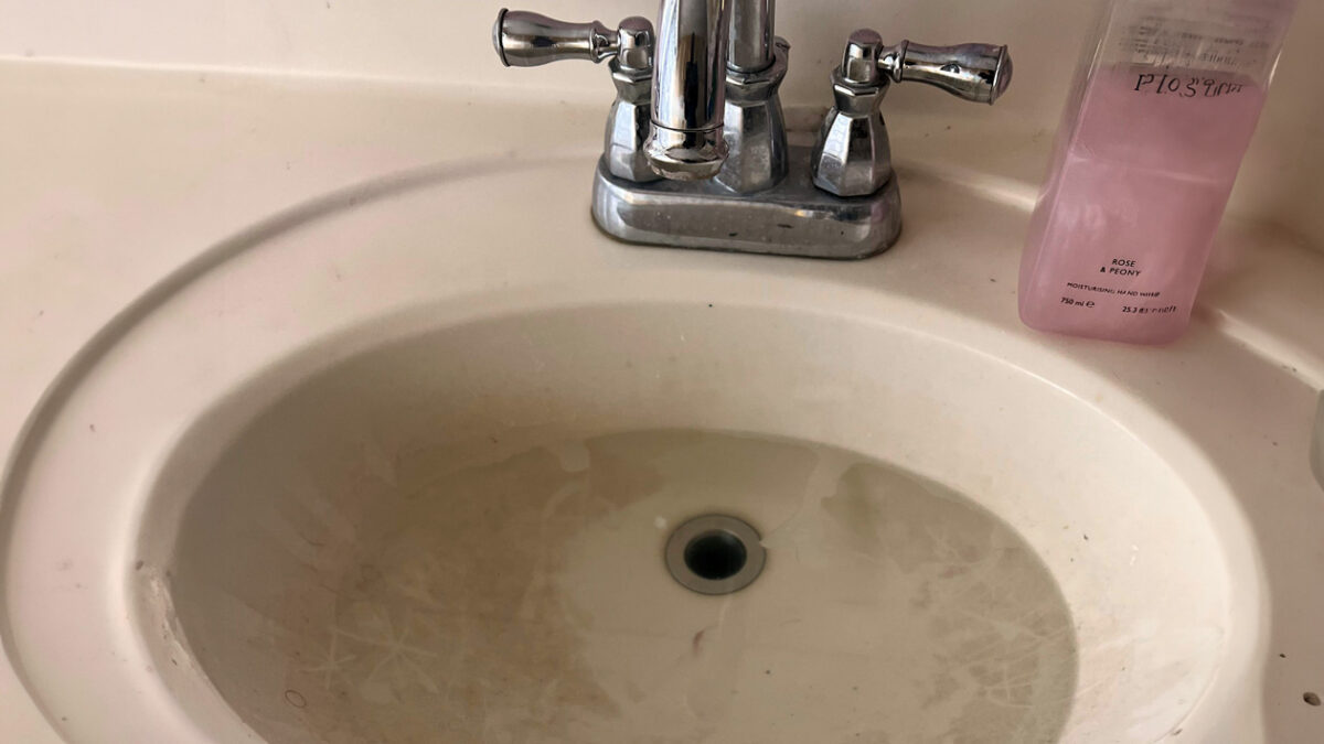 How To Unblock a Bathroom Sink - The Best & Quickest Methods | TrueFlow ...
